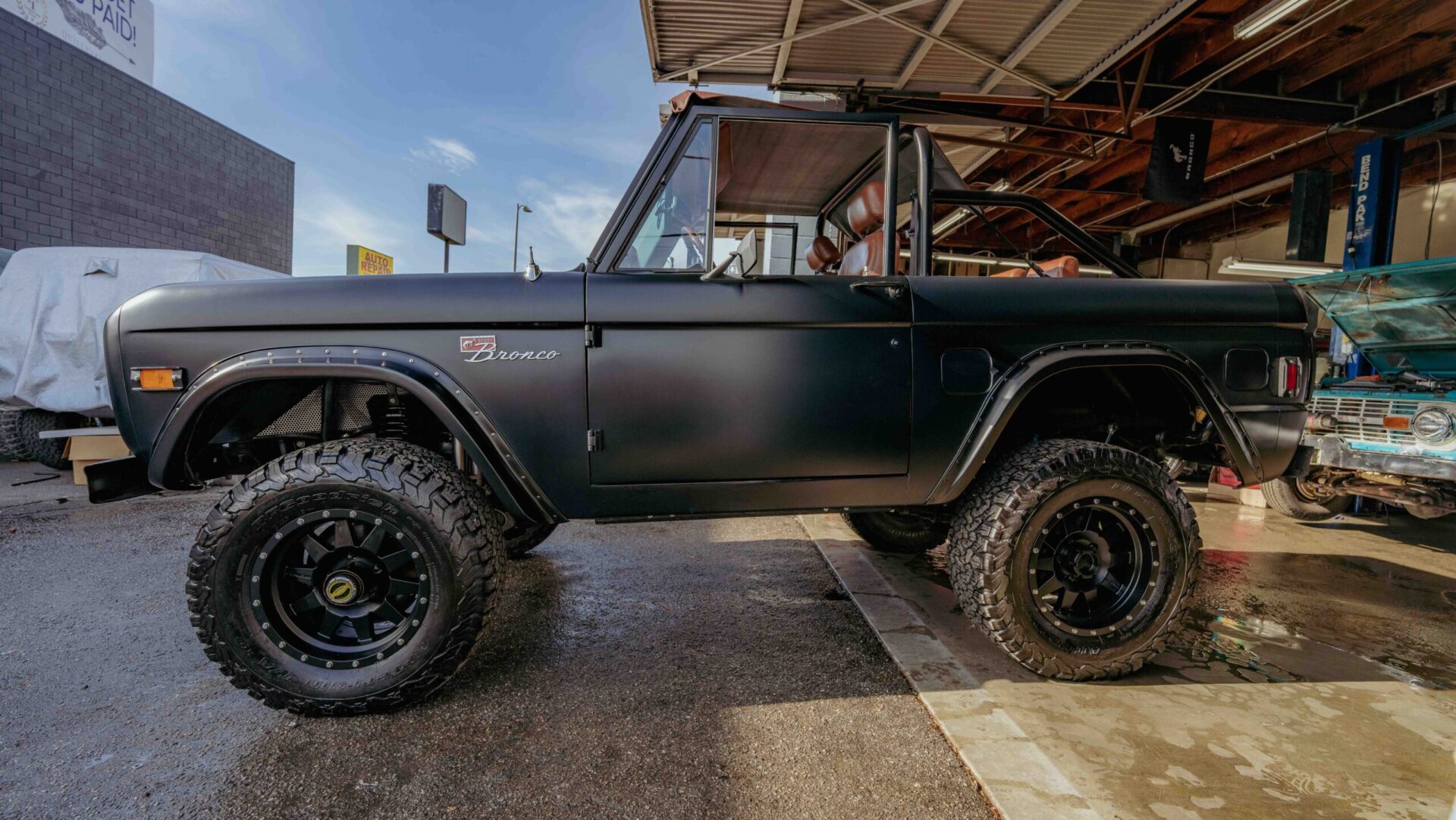 1977 Matte Black Classic Ford Bronco - asc4x4.com