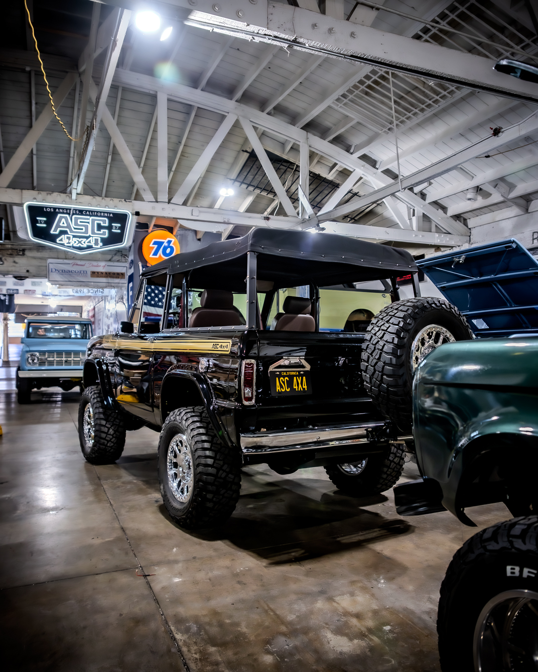 1969 "Boss 302" Ford Bronco - asc4x4.com